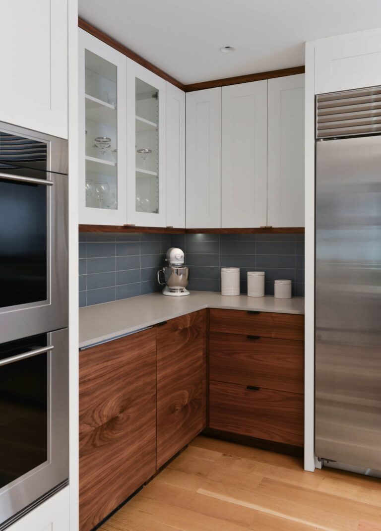What We're Loving: White & Walnut Combo - Metropolitan Cabinets ...