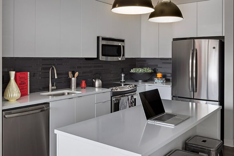New Development - Metropolitan Cabinets & Countertops